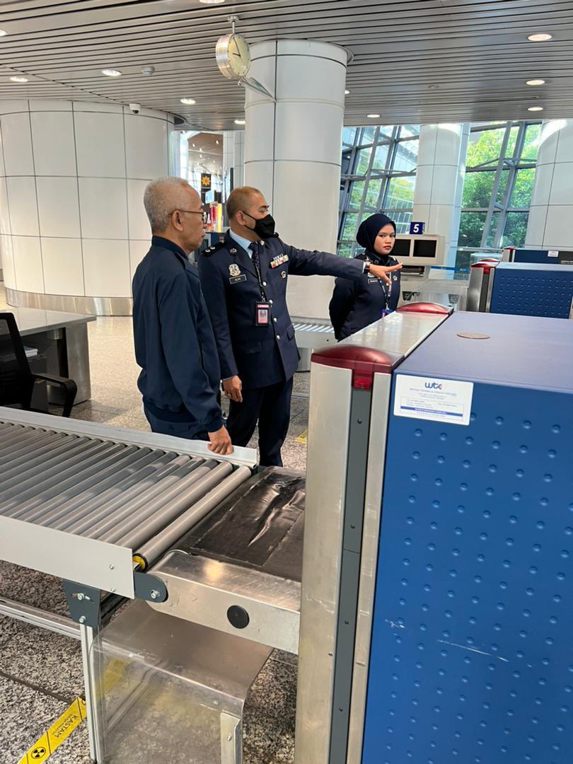 Transportation Services - JB DISTRIPARK SDN BHD